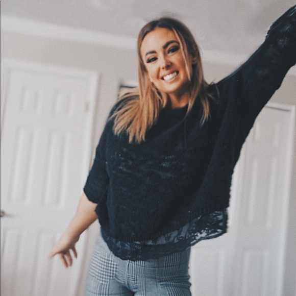 Madison's Closet (@madison_woolard) | Poshmark